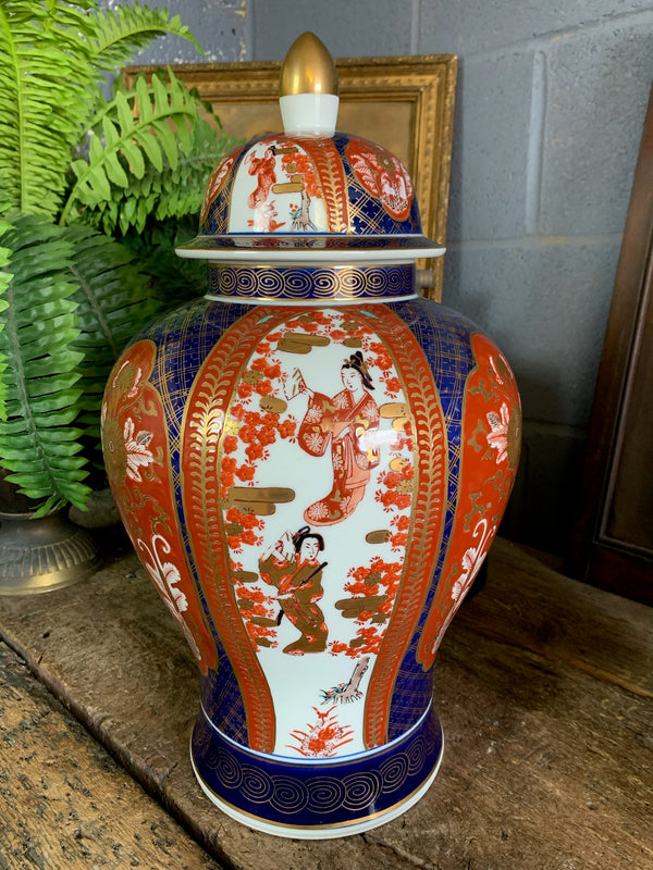 A pair of large hand-painted Japanese Imari ginger jars - Belle and ...