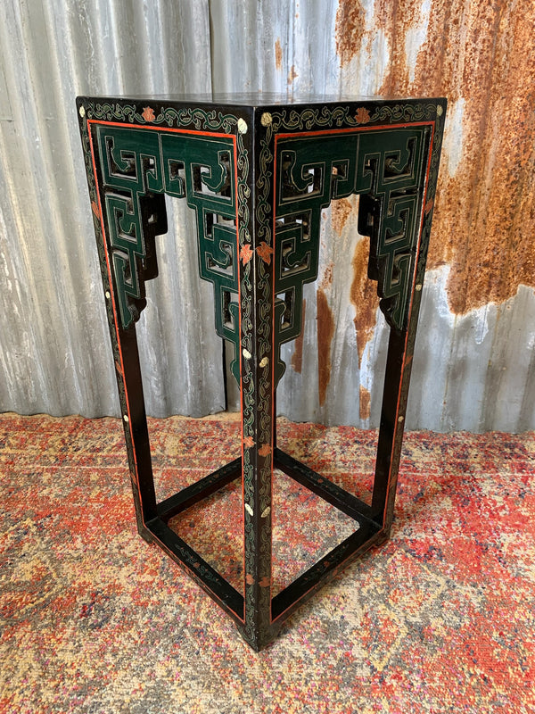 A black lacquered chinoiserie side table - Belle and Beast Emporium